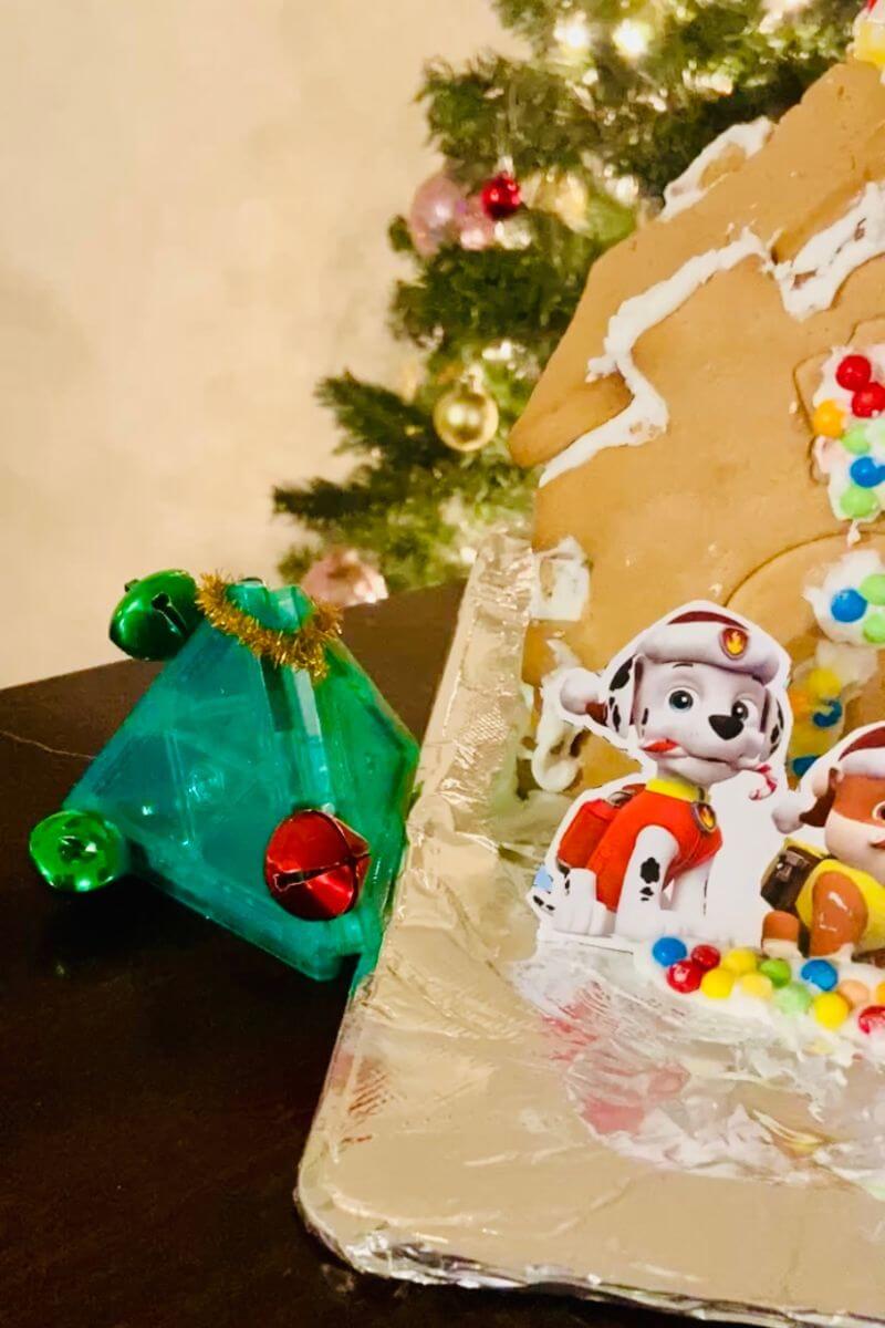 Fun and Easy Magnetic Tile Christmas Trees - The Crafty Christian Mom