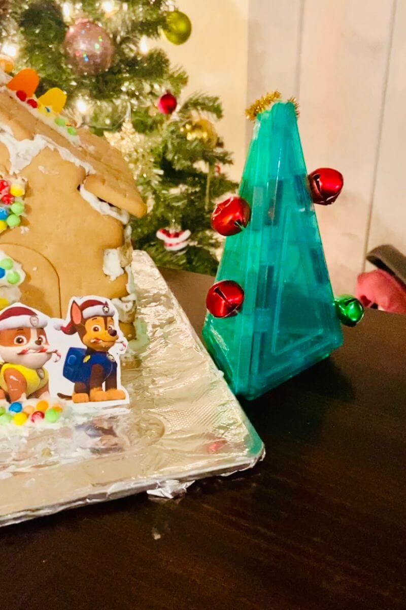 Fun and Easy Magnetic Tile Christmas Trees - The Crafty Christian Mom